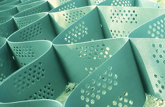 Perforated HDPE Soil Stablization Slope Protection Geocell Thickness 0.9mm 1.0mm