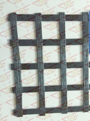 Wrapped Biaxial Polyester / Fiberglass Yarn Asphalt Reinforcement Geogrid  With CE Certificate
