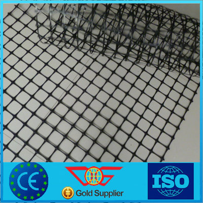 Extruded PP Plastic Biaxial / Unixial Geogrid For Retaining Wall Project Black Color