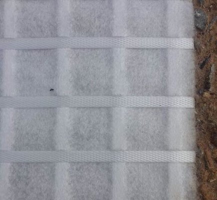 Black / White Steel Wire Geocomposite With Plastic Composite Geogrid