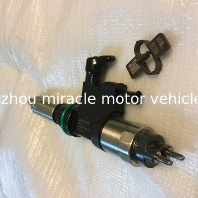 Injector for Denso 09000-5471 Hitachi Excuavator   Isuzu 8-98284393-0