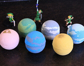 Natrual Ingredients Children Bath Bombs Bath Fizzer Toy Inside