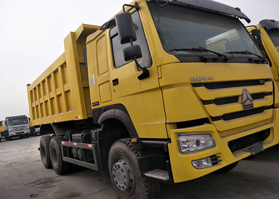 Caminhão basculante de 40 toneladas de Sinotruk Howo 6x4, caminhões de caminhão basculante resistentes da cor amarela