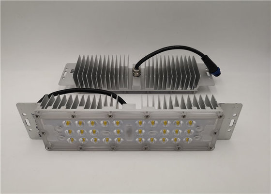 8500lm Led Lamp Module , 298 * 70 * 49.5mm DC48 - 61V Industrial Led Module For Street Light