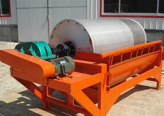 Iron ore dry magnetic separator