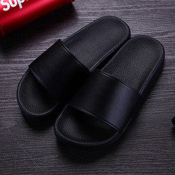 Breathable Men Slippers Pattern Solid Color PVC Material Non Slip Men Slippers