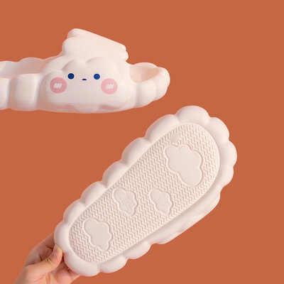 Hot selling Cute Clouds Light Weight Soft Sole Anti-slip summer Indoor slippers in stock eva sandals women