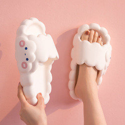 Hot selling Cute Clouds Light Weight Soft Sole Anti-slip summer Indoor slippers in stock eva sandals women