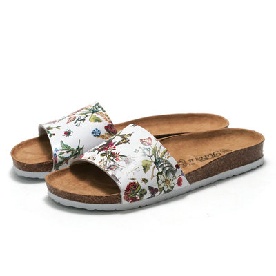 2022 new wholesale Custom summer light Women Thick leather Slippers Outdoors Beach shoes flat sandals