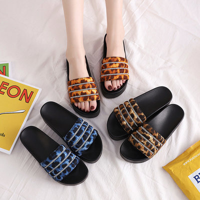 Hot Wholesale Shoes Latest Summer Women Sandals leopard grain flat cloud slides Comfortable ladies slippers