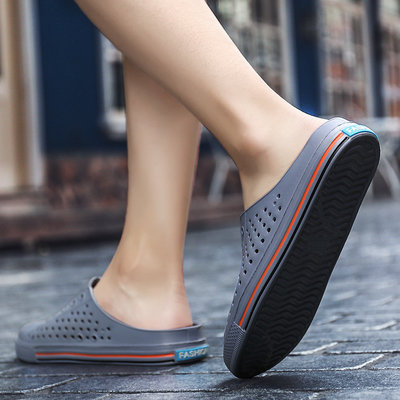 New design couple hole casual shoes summer sandals women breathable flat non-slip Men beach hollow lazy half slippers