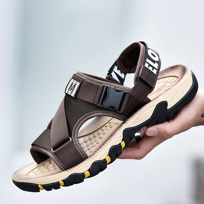 Fashion trend Summer 2022 new man Sandal non-slip outdoor Beach shoes casual slippers for men wholesale