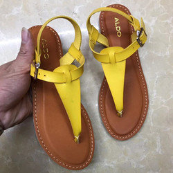 Factory supply fashion breathable flat Slippers Summer sandals women soft sole non-slip flip flops wholesale