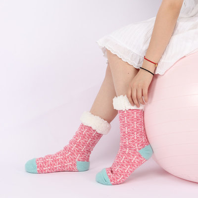 2021 winter hot sell women thick socks snow pattern print slipper sherpa socks new design house indoor fashion socks