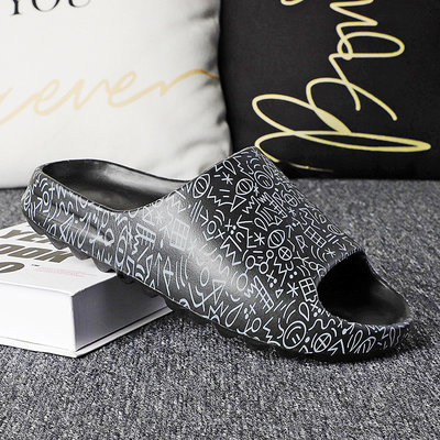 Factory price fashion trend Summer Graffiti Ladies soft sole Sandals Slides Beach Platform Slippers For Women