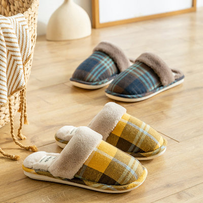 Autumn and winter fashion plaid slippers soft warm plush PVC material sole bedroom shoes in stock