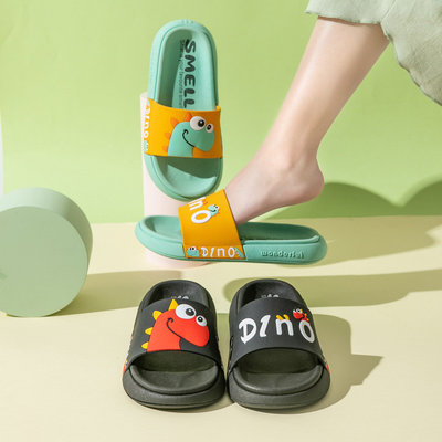 Custom Unisex PVC sole ladies' fashion slippers wholesale new design woman cartoon beach sandals bathroom slipper