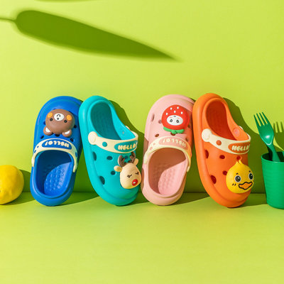 Factory supply 2021 Children Cartoon beach Sandal Babies Summer Slippers High Quality Kids hole house shoe