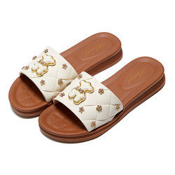 Fashionable non-slip women slippers 2022 summer new soft Breathable cute bear vamp out wear comfortable flat sandals