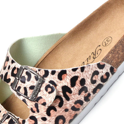 Wholesale 2021 summer new ladies slippers Leopard Printed Cork Sole Two Straps Portable Cork slippers casual shoes woman
