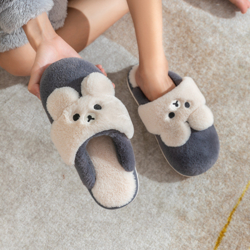 Wholesale fashion women slippers soft plush cartoon cute bear vamp breathable home indoor shoes winter