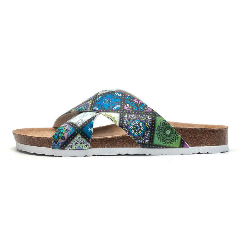 Customized Colors ladies Cross Strap Summer Sandal Slippers for Women Ladies Slip-on house Shoes in stock