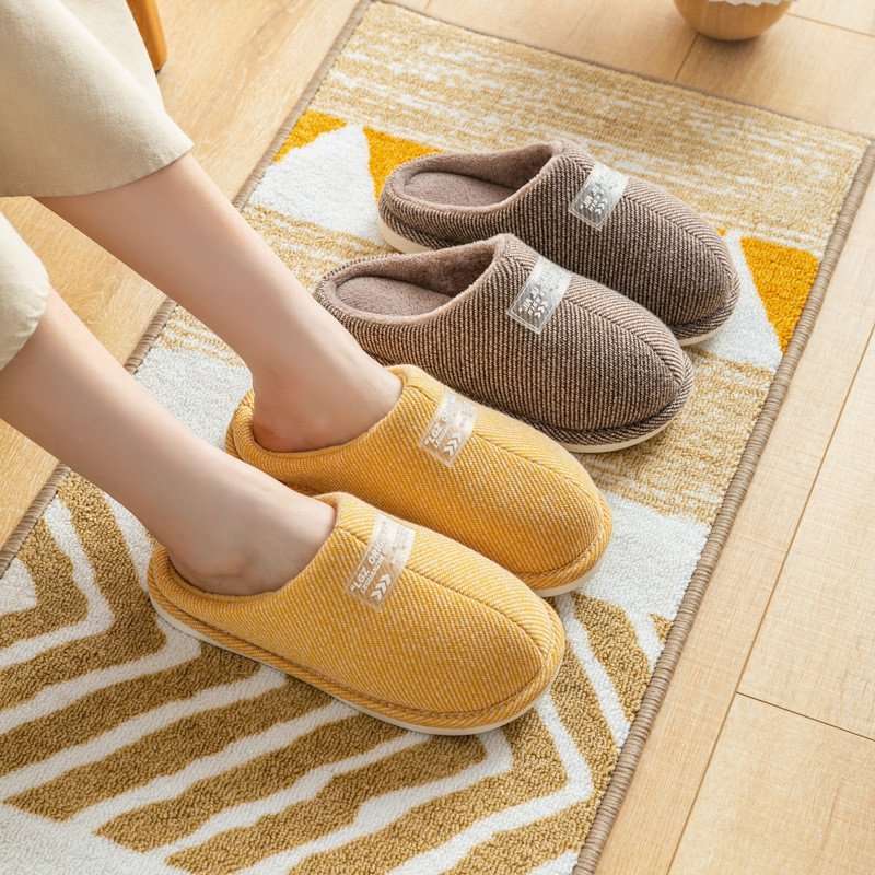 Factory winter customized plush slippers house indoor slippers for women and man flat sole non-slip house shoes
