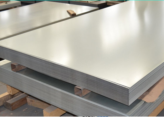 JIS G3302 Hot Dip Galvanized Steel Sheet 600 - 1500mm Width 3 - 8 Ton Weight