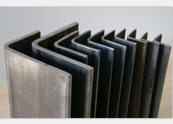 Equilateral Mild Steel Angle Bar 2mm - 16mm Thickness Customized Length