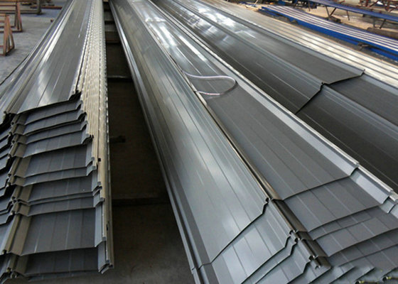 0.15 - 0.8mm Thick Corrugated Roof Panels , Length 3000mm Color Coated Roofing Sheets