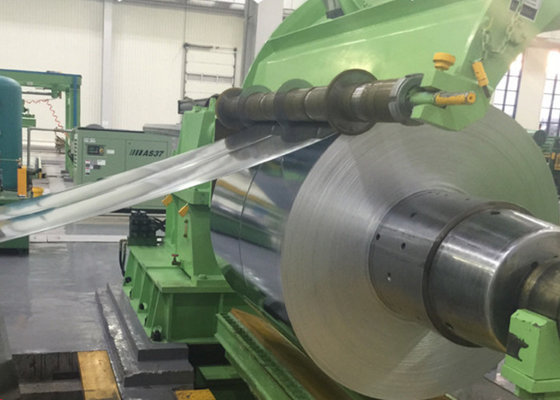 ISO Hot Dipped Galvanized Coil , 750 - 1500mm Width Galvanized Sheet Metal Rolls