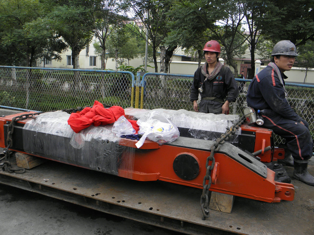 Mining Hydraulic Drive Hoist Lifting Beams Hoisting Equipment For Railroad With Customized