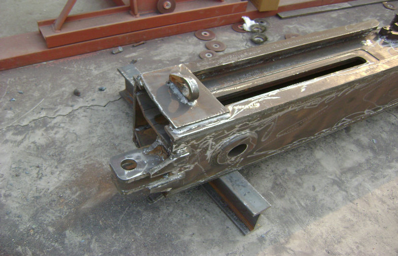 Control Device of Monorail Crane 32 ton 16DUO Mining Hydraulic Drive Hoist Monorail Beam