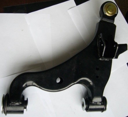 AUTO SUSPENSION ARMS-TOYOTA HILUX VIGO2006  2WHEEL DRIVE   LOWER ARMS