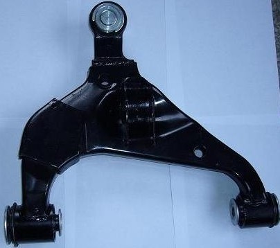 AUTO SUSPENSION ARMS-TOYOTA HILUX VIGO2006 4WHEEL DRIVE  LOWER  ARMS
