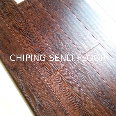 8.3mm class32 ac4 embossed  wax piso flotante laminate floor