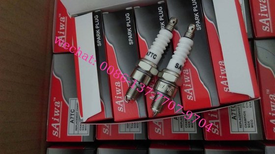 China Spark Plugs for bajaj puslar manufacturer