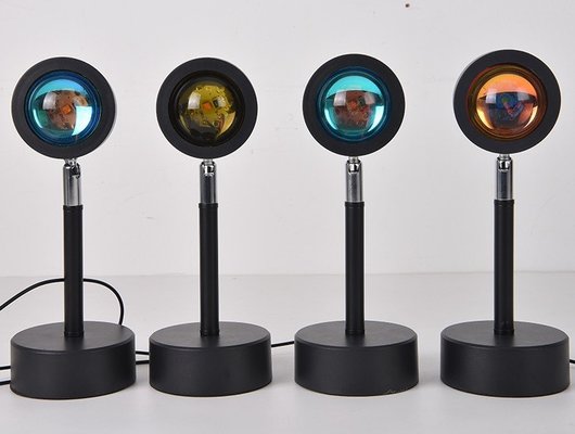 USB Charging Night Light 180 Degree Rotation Rainbow Sunset Projection LED Table Lamp for Living Room Bedroom Decor