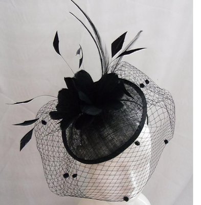 Medium Sinamay Ladies Fascinator , Black Wedding Hats With Flowers Veiling For Party