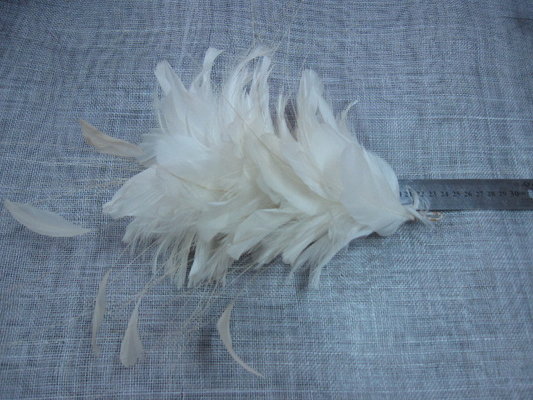 Cute White Peacock Feather Flower Fascinator For Fashion Hat , Bridal Hair Flowers