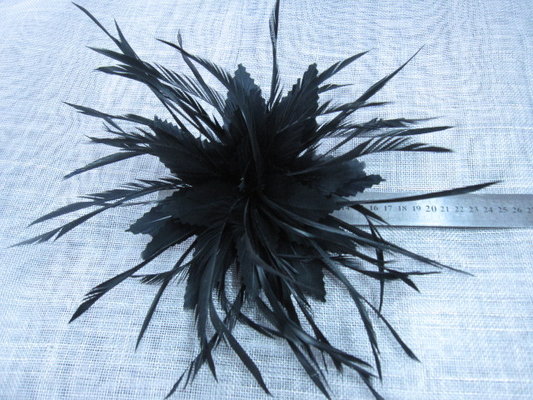 Beautiful Fashion Scattered Black Cock Feather Flower Fascinator For Hats , Bags