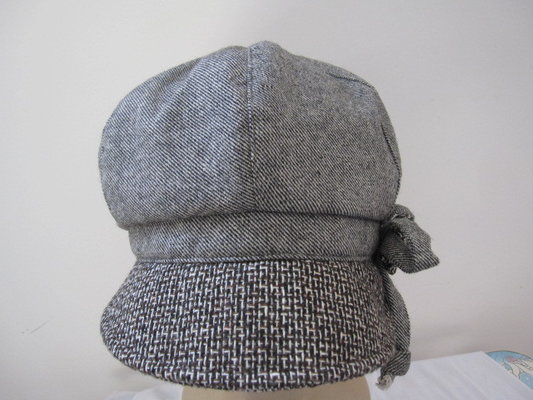 100% ladies' bakerboy cap, twilled fabric, nice trimming, cotton lining