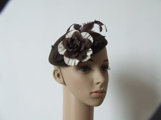 Black Ladies Wool Felt Beret Fascinator Hats Flower Trim for party