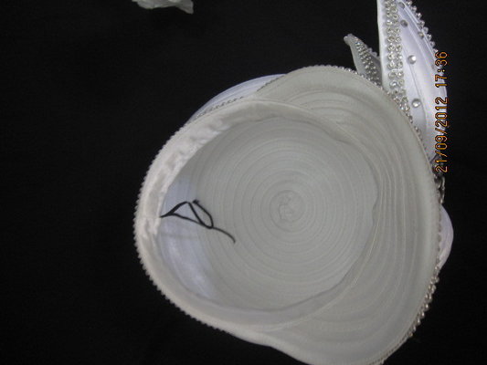 Polyester Satin Braid Ladies Church Hats White With Round Crown Diamond For Party