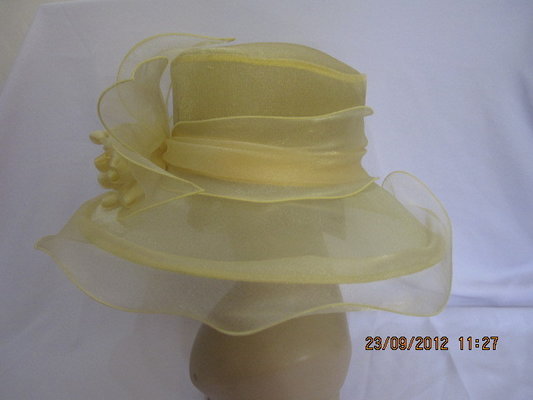 Yellow Crushable Elegant Fashion Organza Ladies' Hat with Overlocked Leaves and Flower