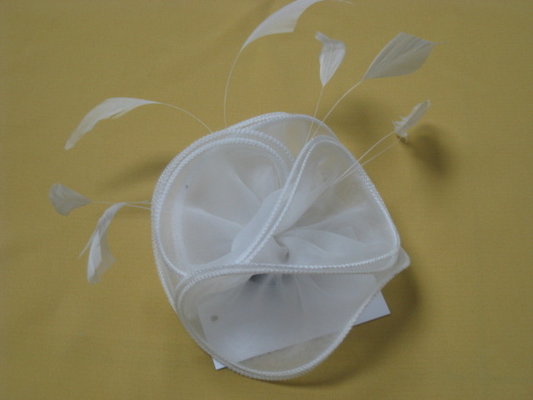 White Fashion Organza Hat, Elegant Ladies Church Hat With Organza Flower for Party