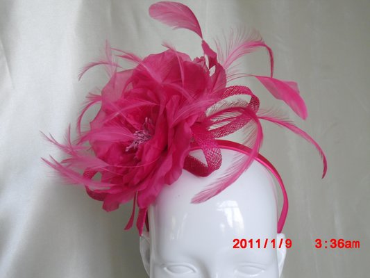 Custom Pink Ladies Fascinator Hats , Sinamay Stripes With Soft Ostrich Feathers