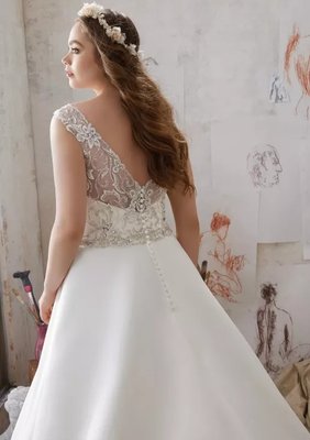 Long Train Satin A Line Style Wedding Dresses With V - Neck Customized Size
