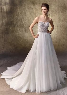 Lady Backless A Line White Dress / Lace Casual Beach Wedding Dresses