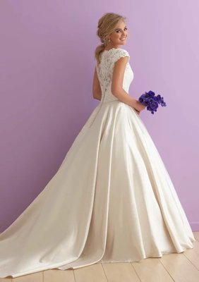 Princess Blush Ball Gown Style Wedding Dresses For Beautiful Girls And Ladies